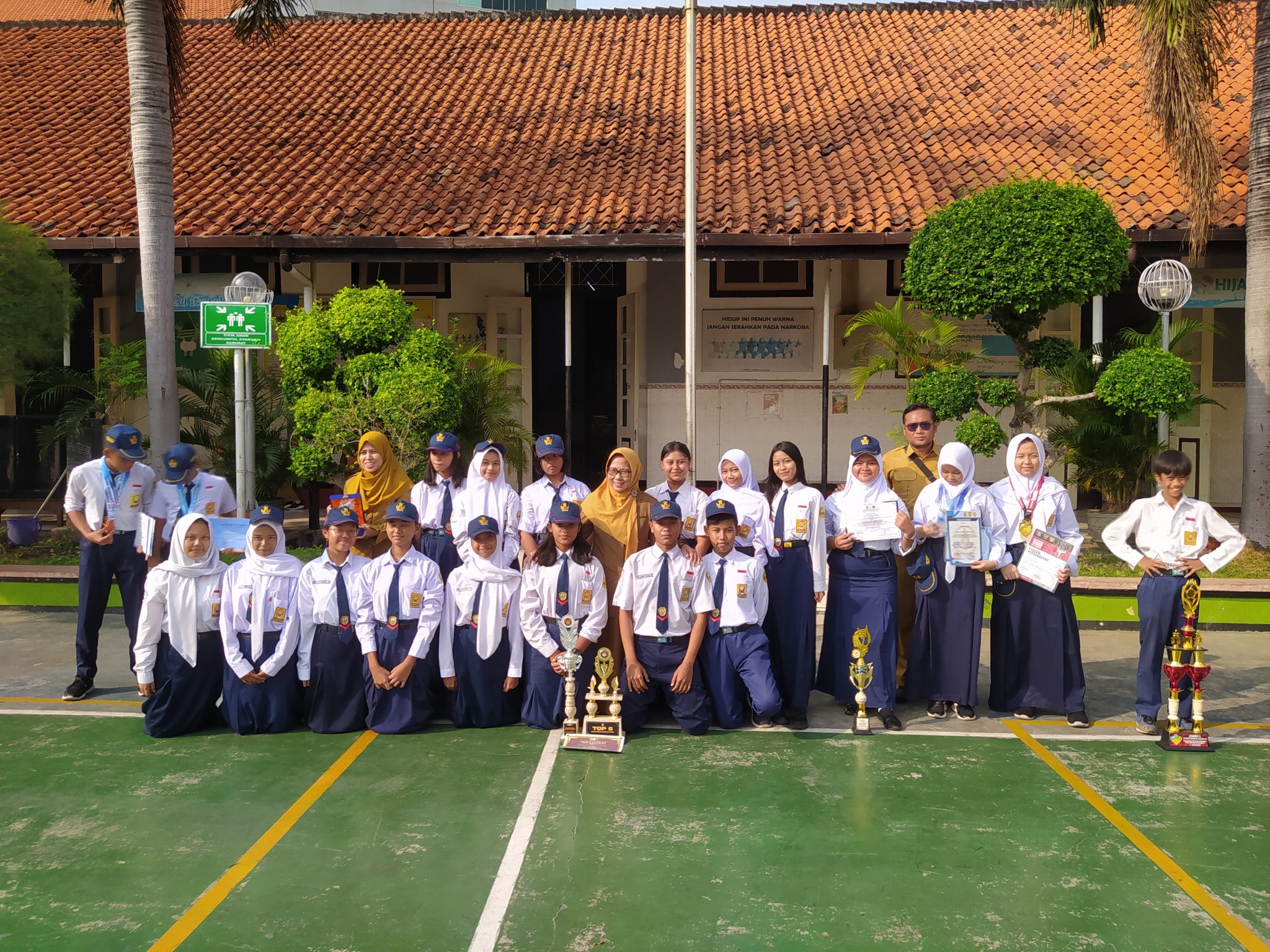 Murid SMPN 3 Surabaya Mengukir Kembali Prestasi, Simak Ceritanya